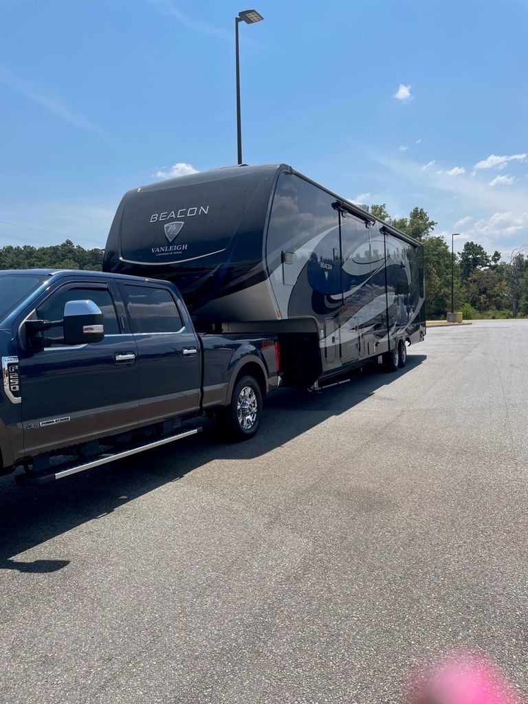 2020 Vanleigh Beacon 39FBB - National Vehicle