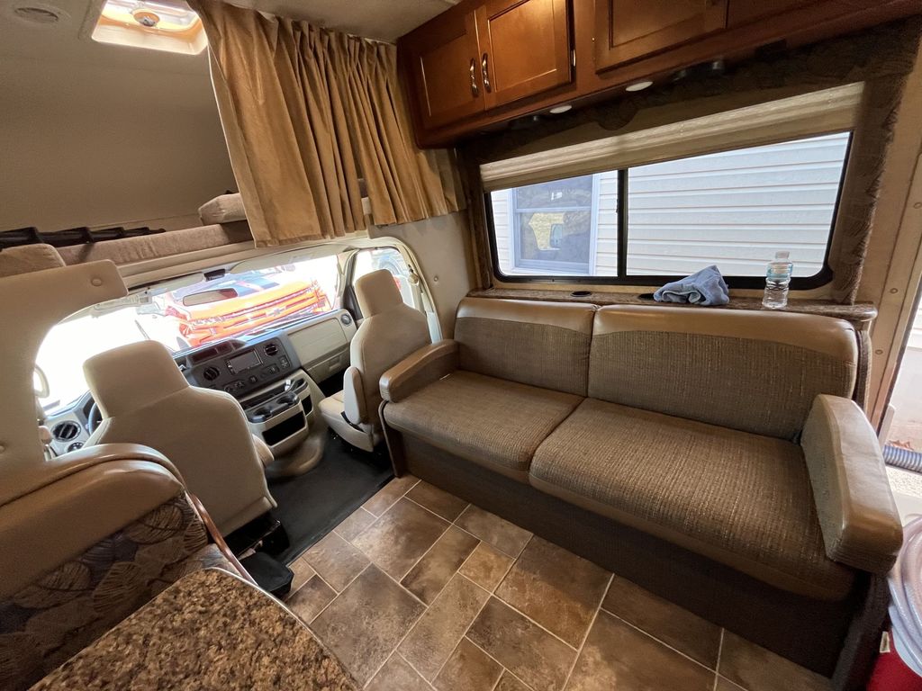 2016 Thor Motor Coach Freedom Elite 29FE - National Vehicle