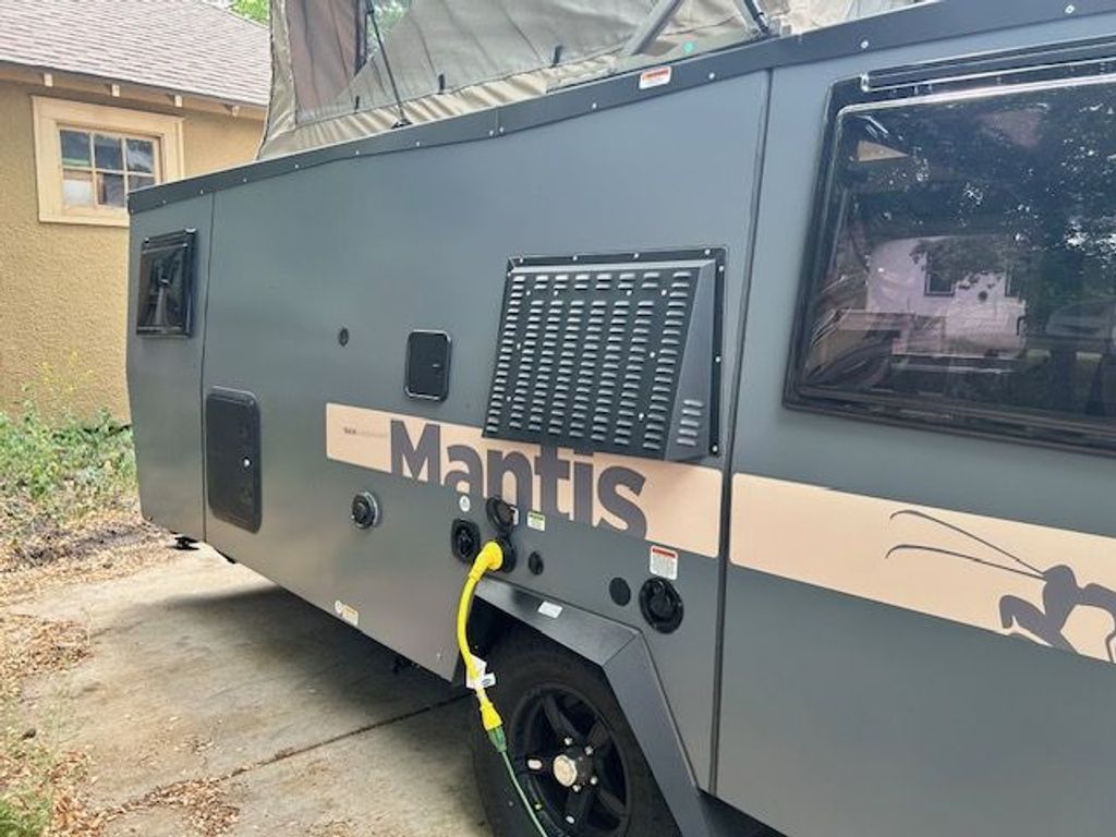 2020 Taxa Mantis - National Vehicle