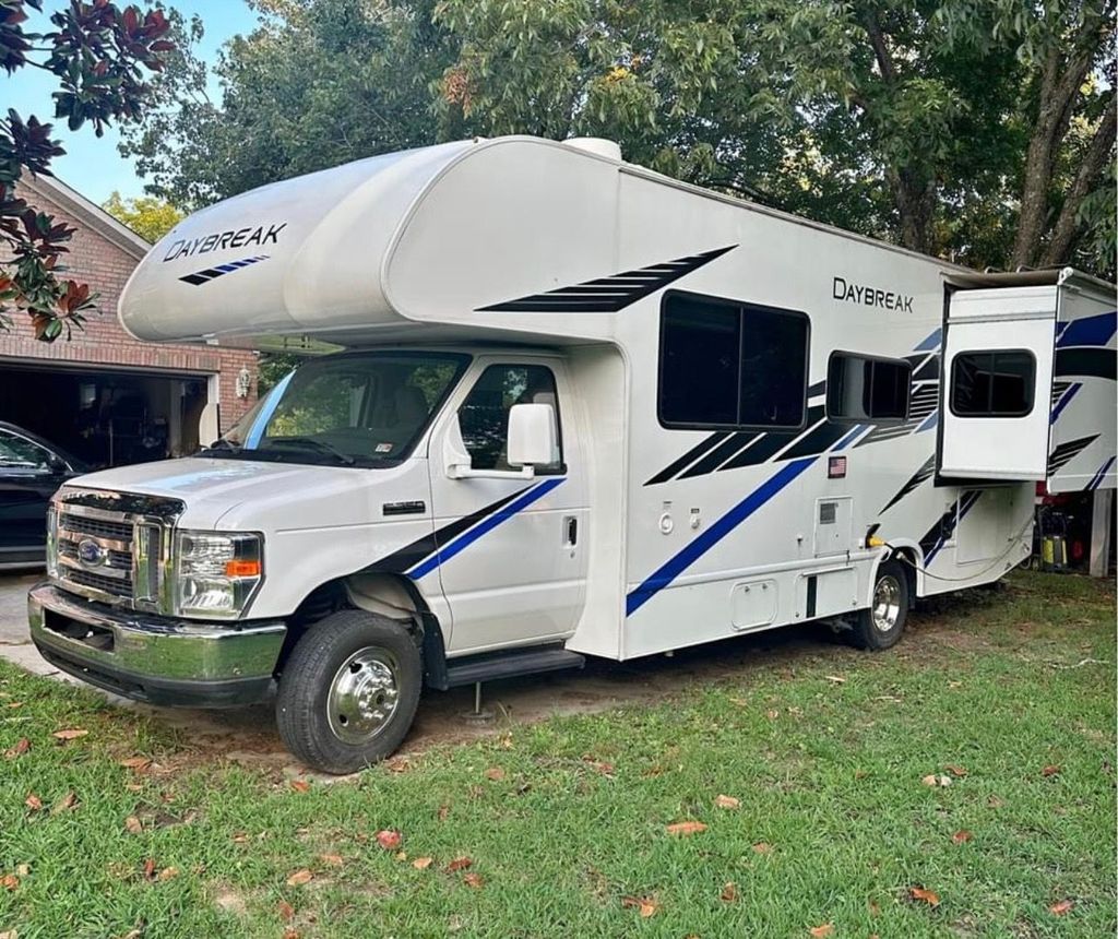 2020 Thor Motor Coach Daybreak 26DB - National Vehicle