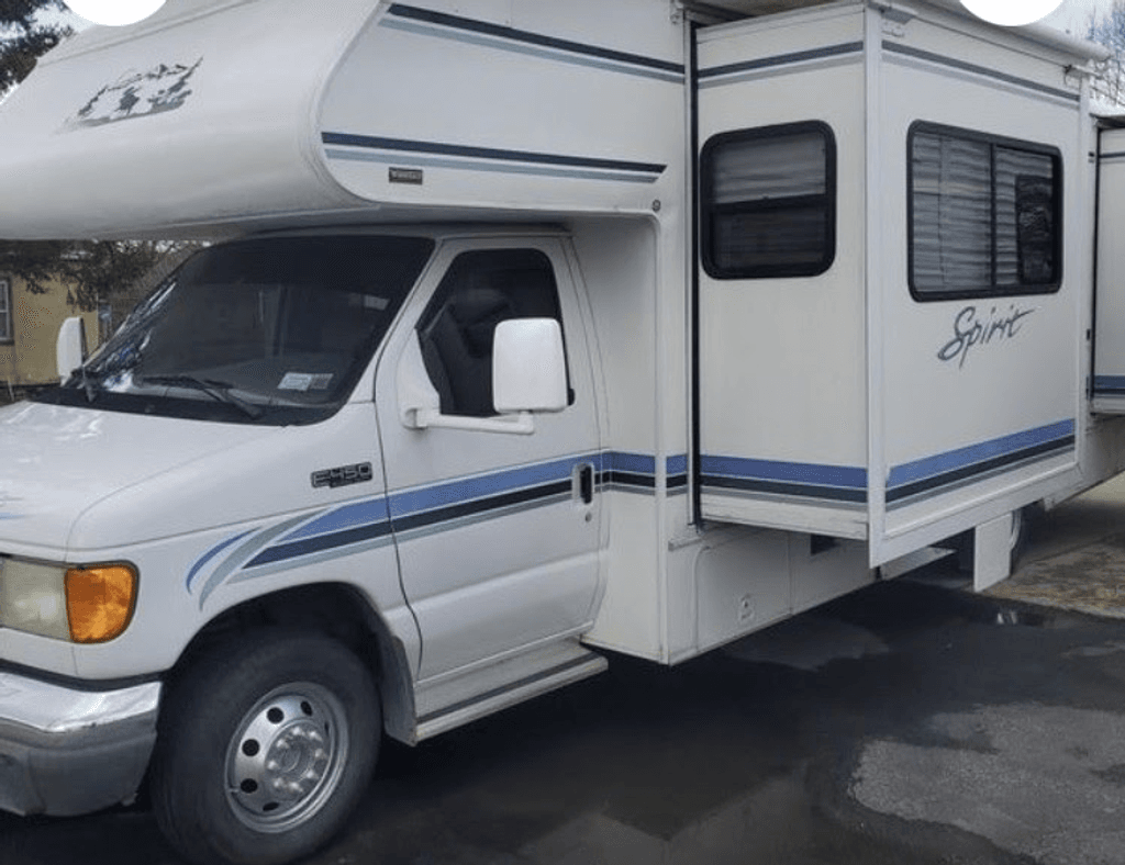 2004 Itasca Spirit 31T - National Vehicle