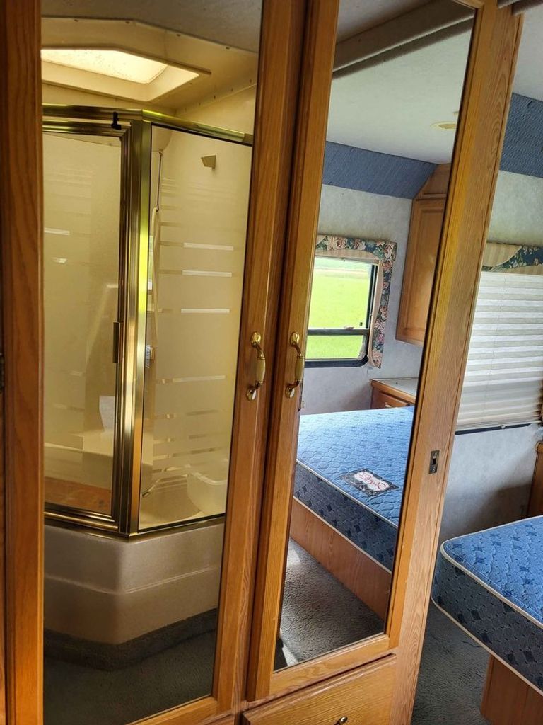 2000 Rexhall Aerbus XL3350L - National Vehicle