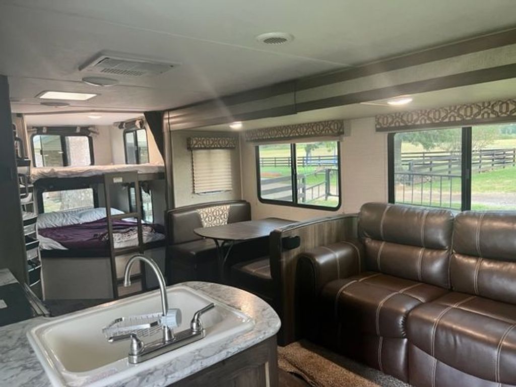 2018 Keystone Bullet Ultra Lite 272BHS - National Vehicle