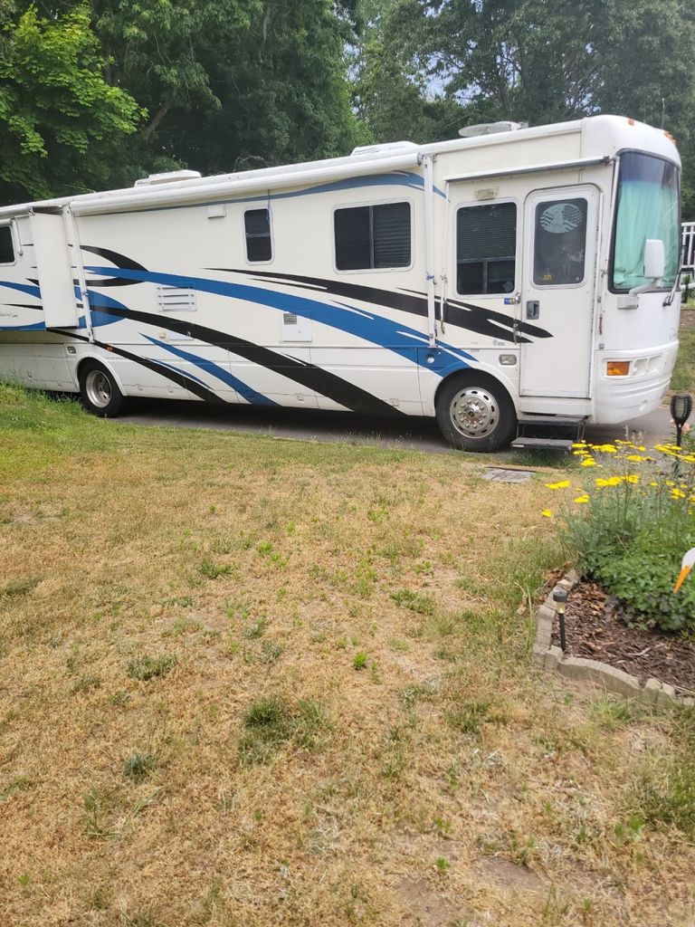 2001 National RV Tradewinds 7390LTC - National Vehicle