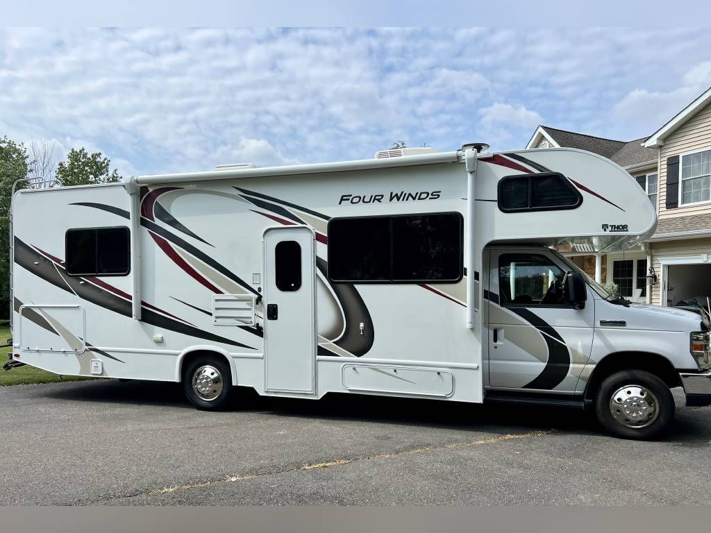 2020 Thor Motor Coach Four Winds 28A - National Vehicle