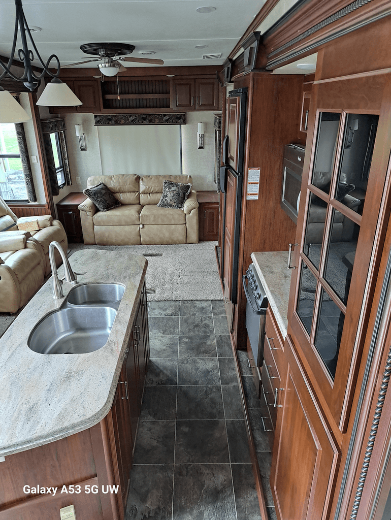 2014 Keystone Alpine 3600RS - National Vehicle