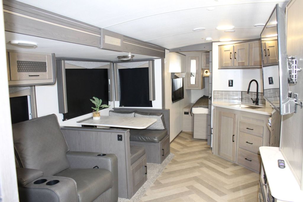 2021 Cruiser RV Twilight Signature 2620 - National Vehicle