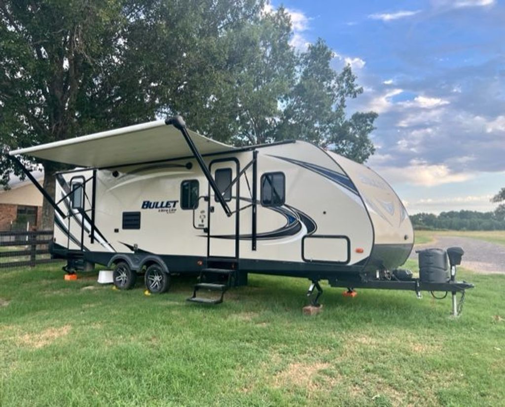 2018 Keystone Bullet Ultra Lite 272BHS - National Vehicle