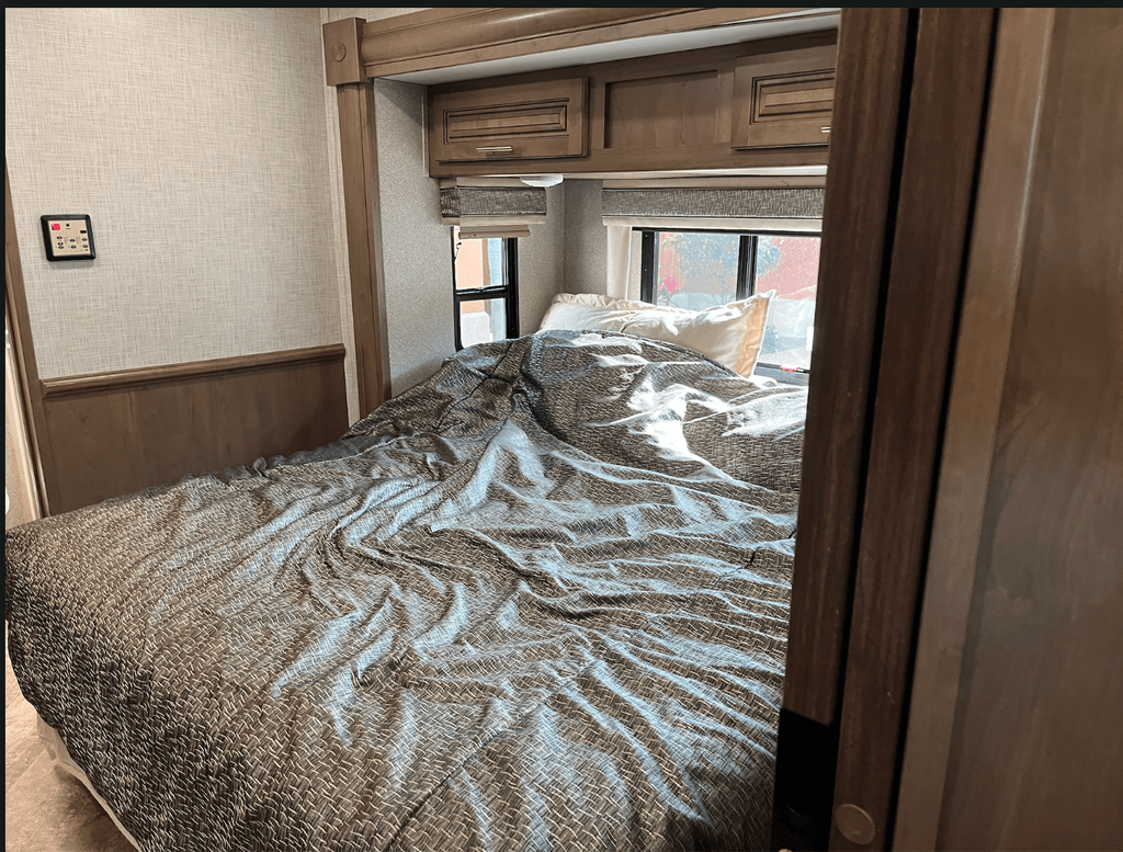 2019 Forest River Georgetown GT5 36B - National Vehicle