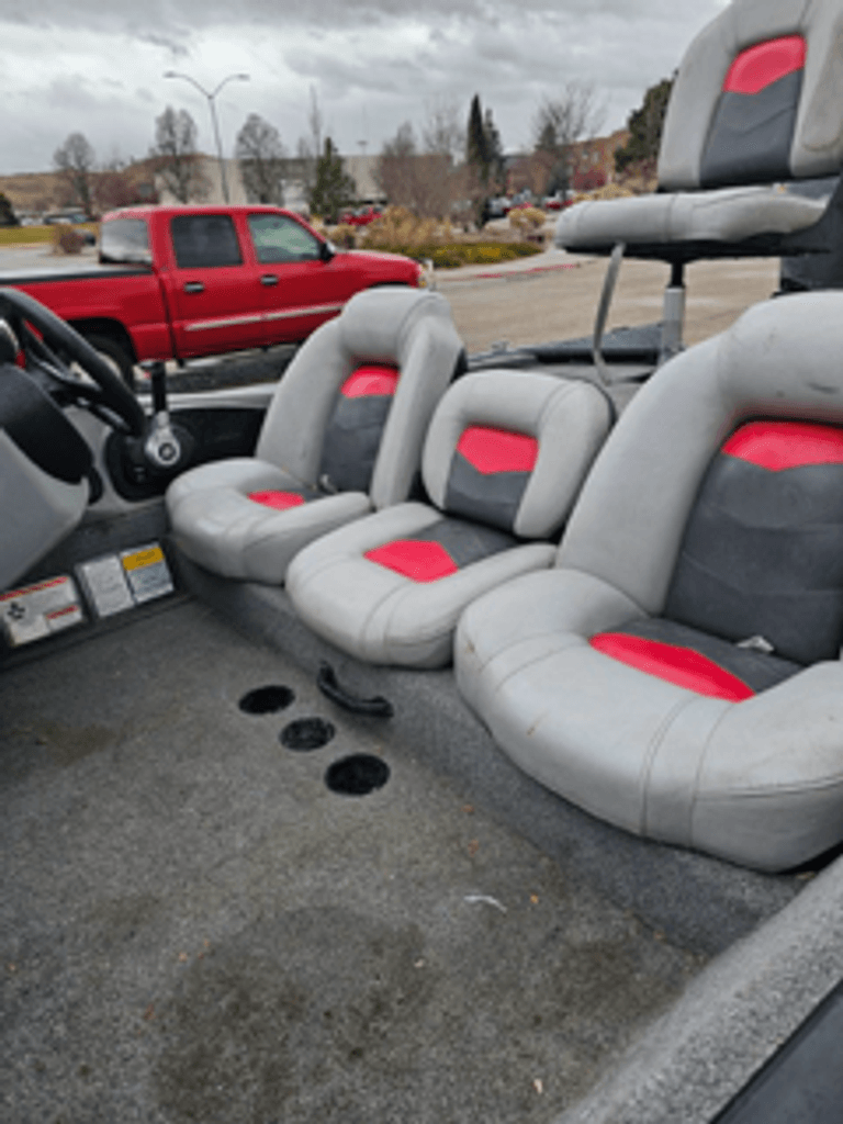 2017 Tracker 175 TXW - National Vehicle