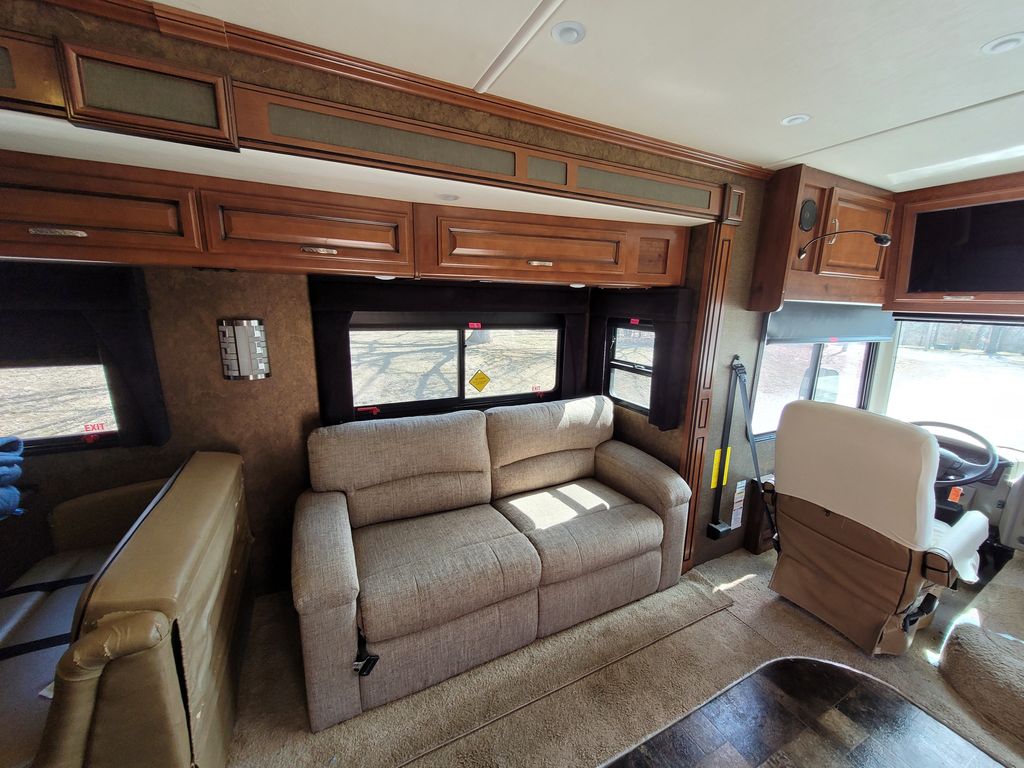 2014 Fleetwood Bounder 36E - National Vehicle