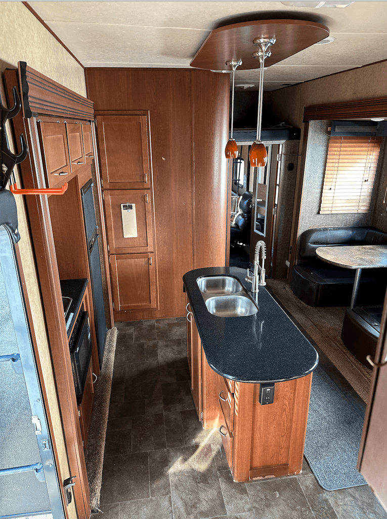 2014 Forest River Cherokee Vengeance 377V - National Vehicle