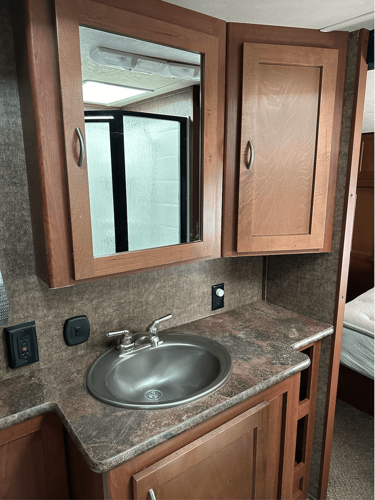 2014 Forest River Cherokee Vengeance 377V - National Vehicle
