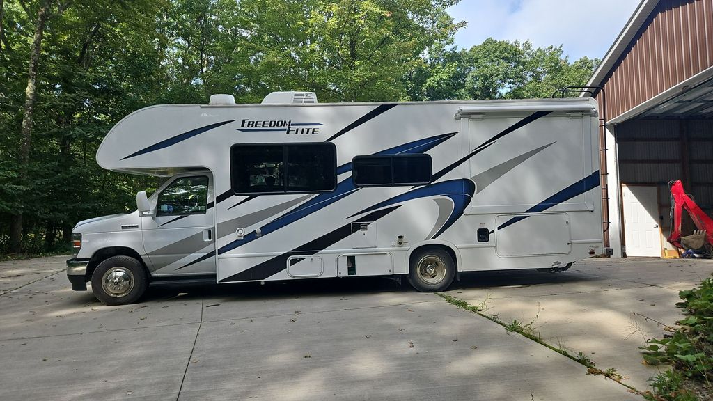 2022 Thor Motor Coach Freedom Elite 26HE - National Vehicle