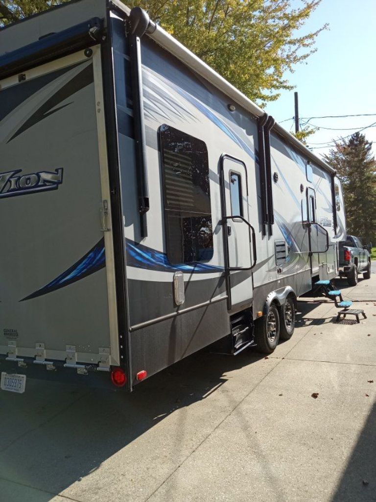 2015 Keystone Fuzion 325 - National Vehicle