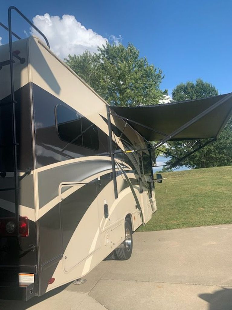 2019 Thor Motor Coach Quantum WS31 - National Vehicle