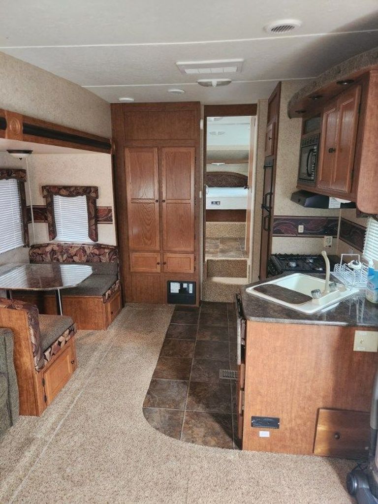 2013 Skyline Nomad Joey Select 286 - National Vehicle