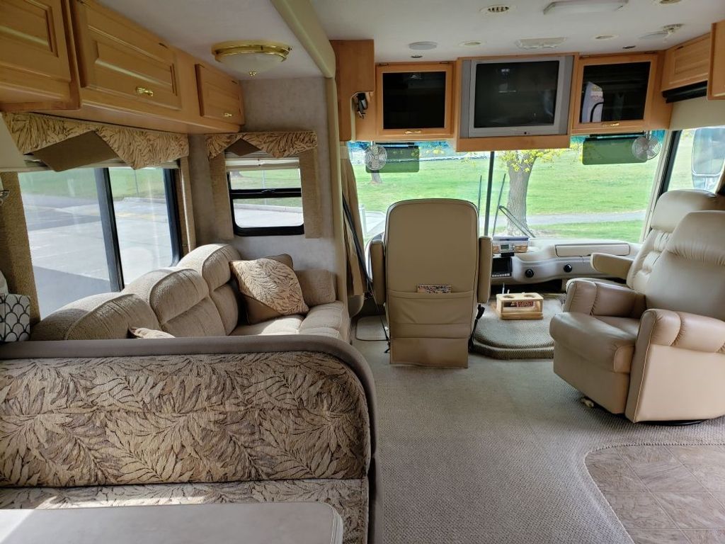 2005 National RV Sea Breeze 8321LX - National Vehicle