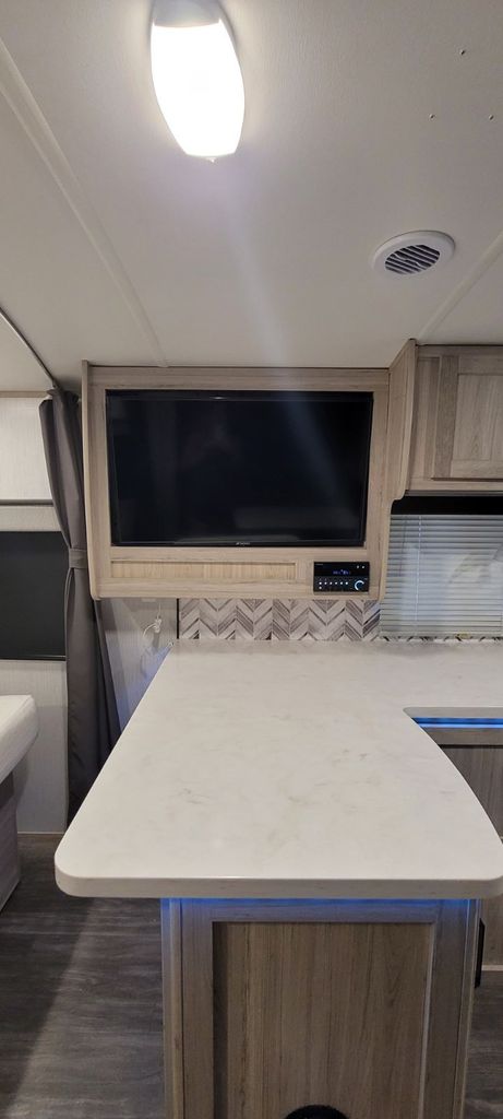 2022 Cruiser RV Twilight Signature 2100 - National Vehicle