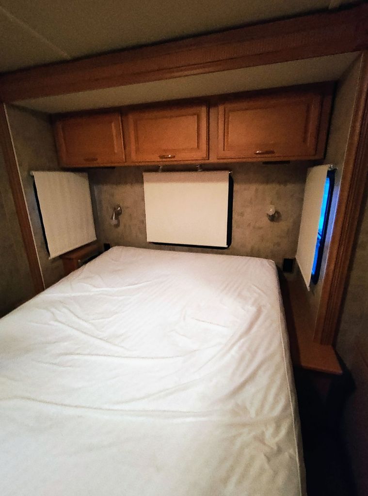 2007 Winnebago Adventurer 35A - National Vehicle