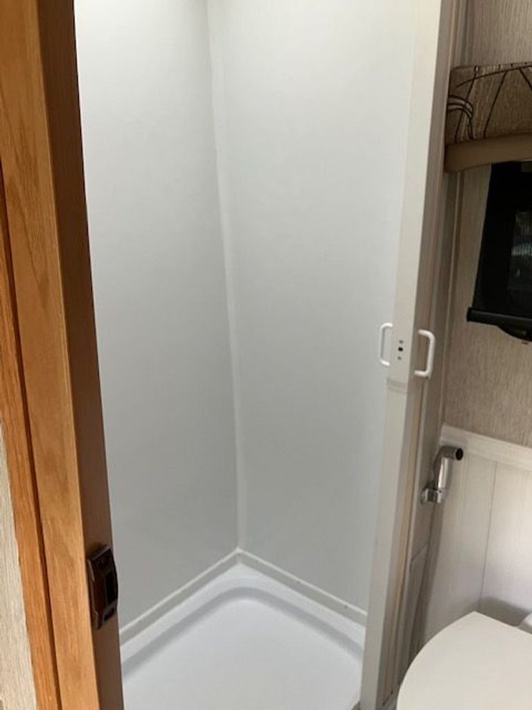 2020 Phoenix Cruiser Motorhome Phoenix TRX - National Vehicle