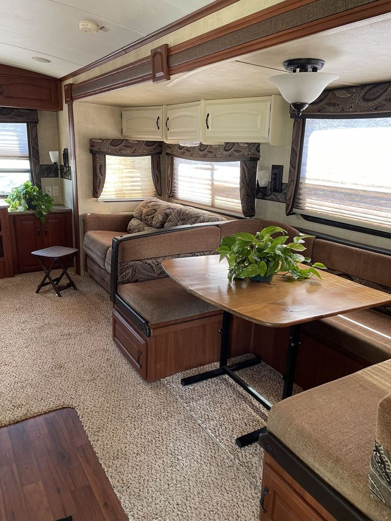 2012 Keystone Outback 10th Anniversary 298RE - National Vehicle