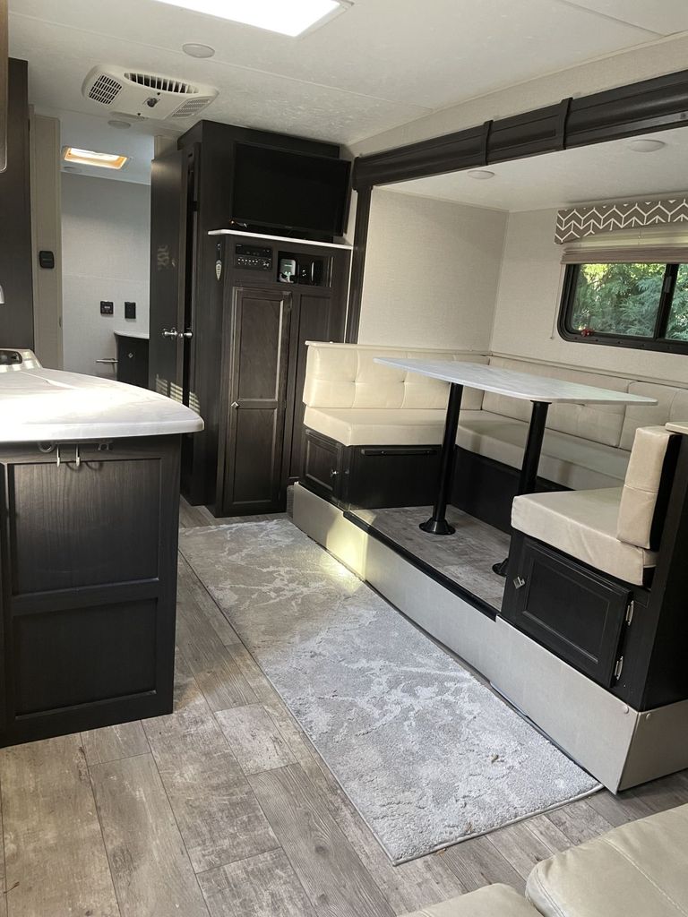 2019 Venture RV Sonic SN220VRB - National Vehicle