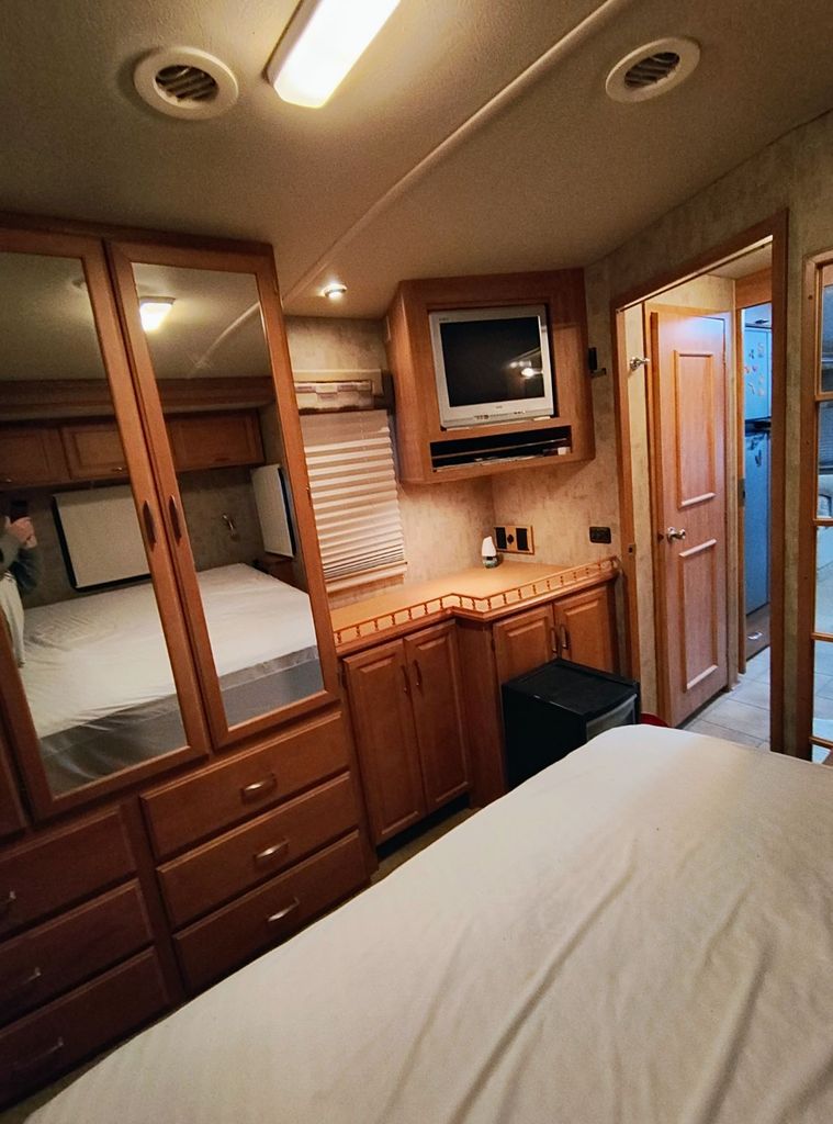 2007 Winnebago Adventurer 35A - National Vehicle