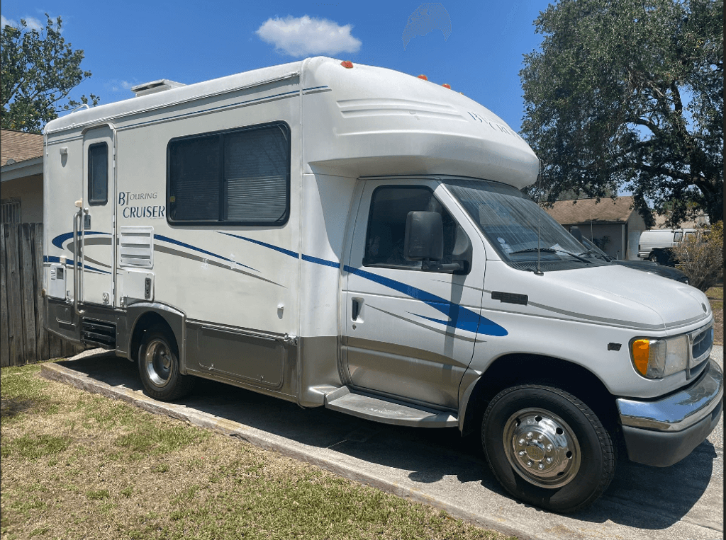 2002 Gulf Stream B Touring Cruiser 5210 - National Vehicle