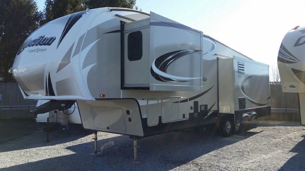 2017 Grand Design Reflection 337RLS - National Vehicle