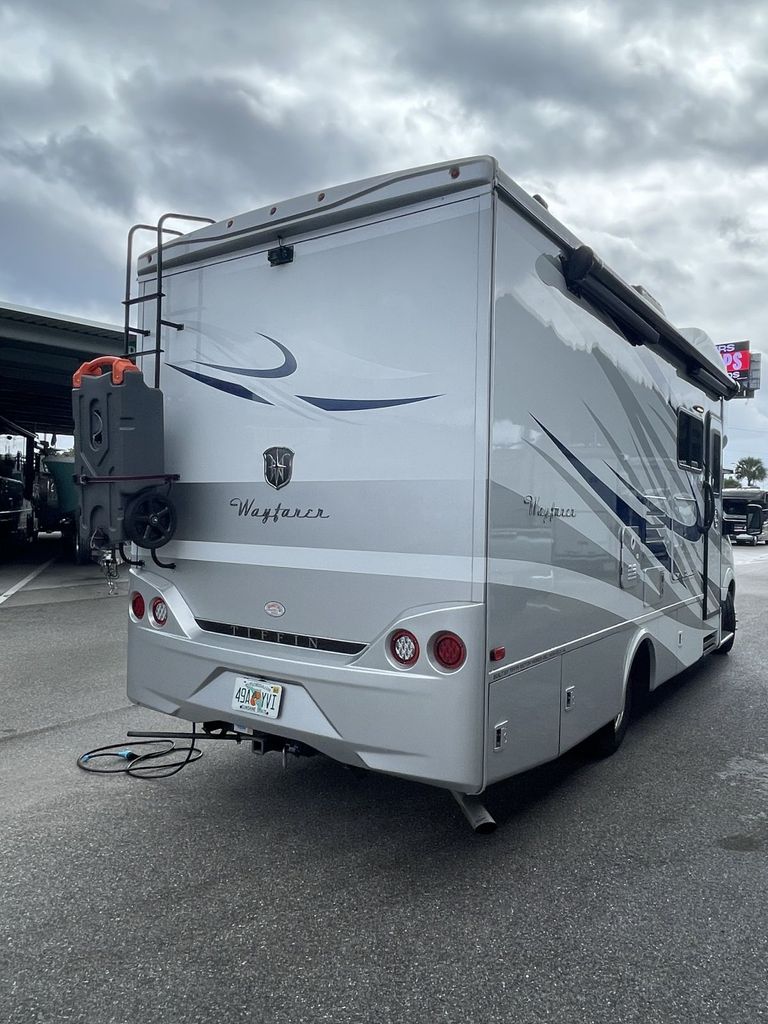 2018 Tiffin Motorhomes Wayfarer 24FW - National Vehicle