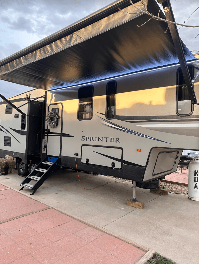 2019 Keystone Sprinter Limited 3150FWRLS - National Vehicle