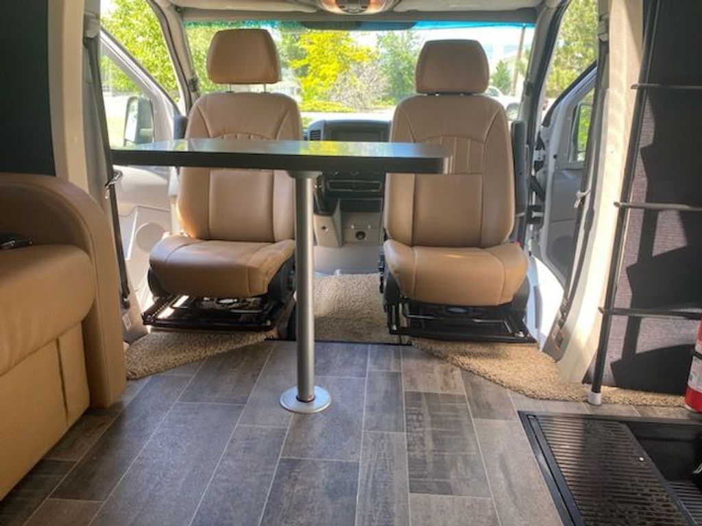 2018 Winnebago Itasca Navion 24V - National Vehicle