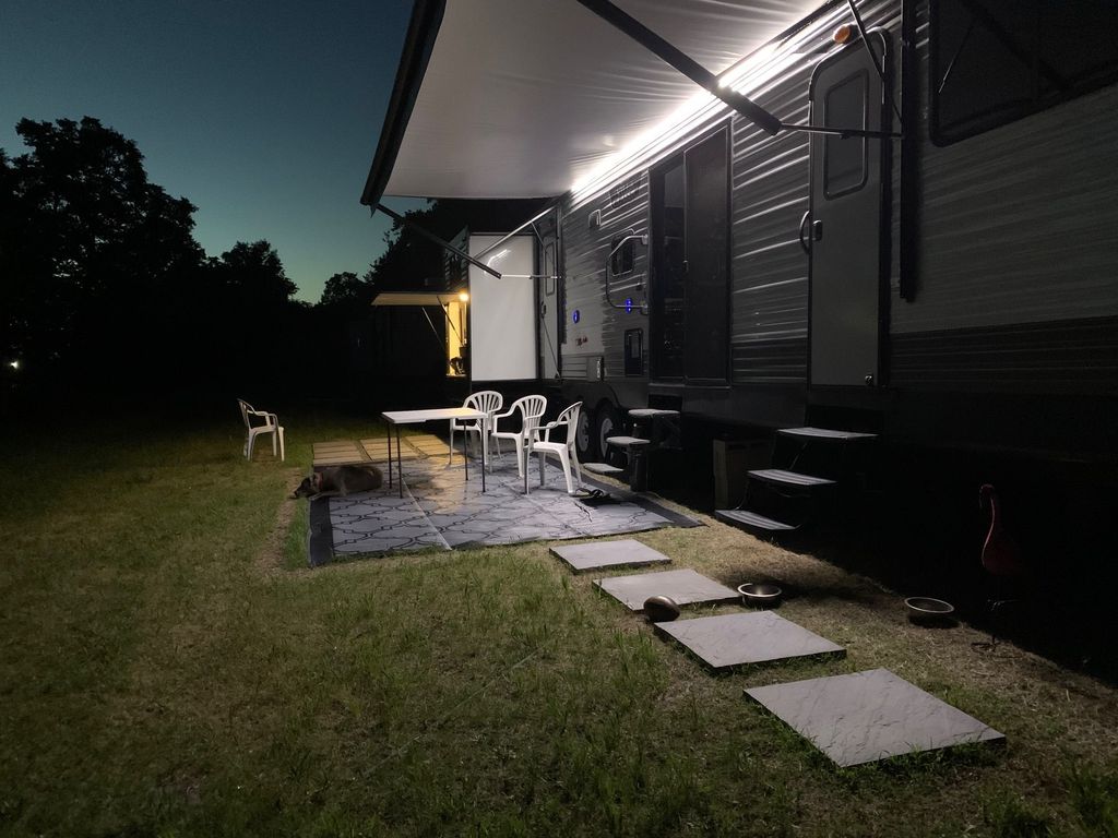 2021 Forest River Salem Villa Classic 42QBQ - National Vehicle