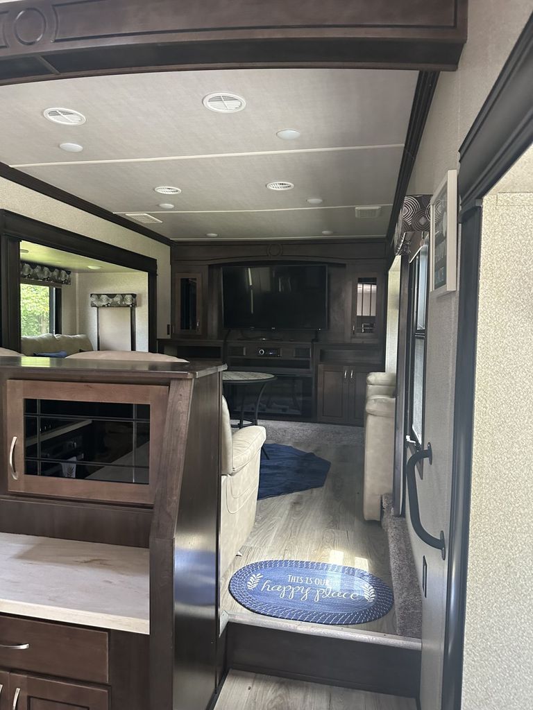 2019 Forest River Cedar Creek Silverback 37FLK - National Vehicle