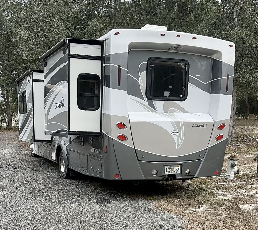 2013 Itasca Cambria 30C - National Vehicle