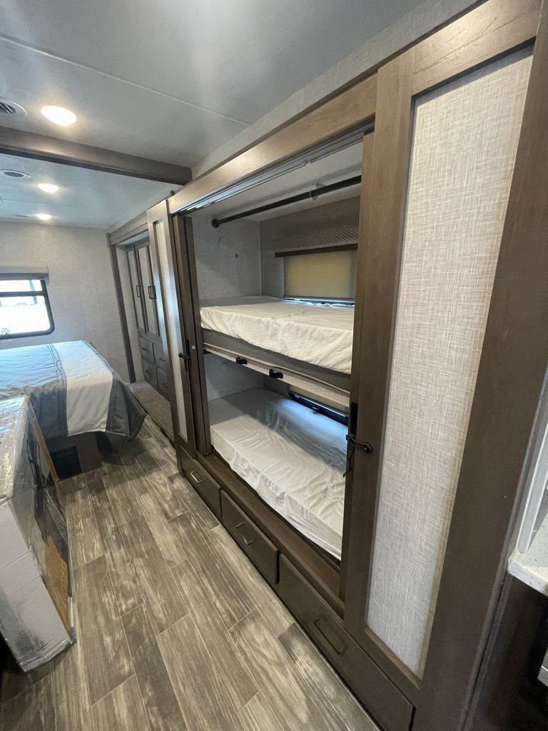 2022 Thor Motor Coach Hurricane 34J - National Vehicle