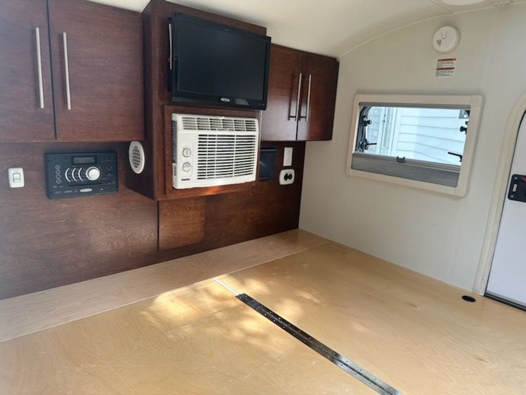 2017 NuCamp T@G XL Outback - National Vehicle