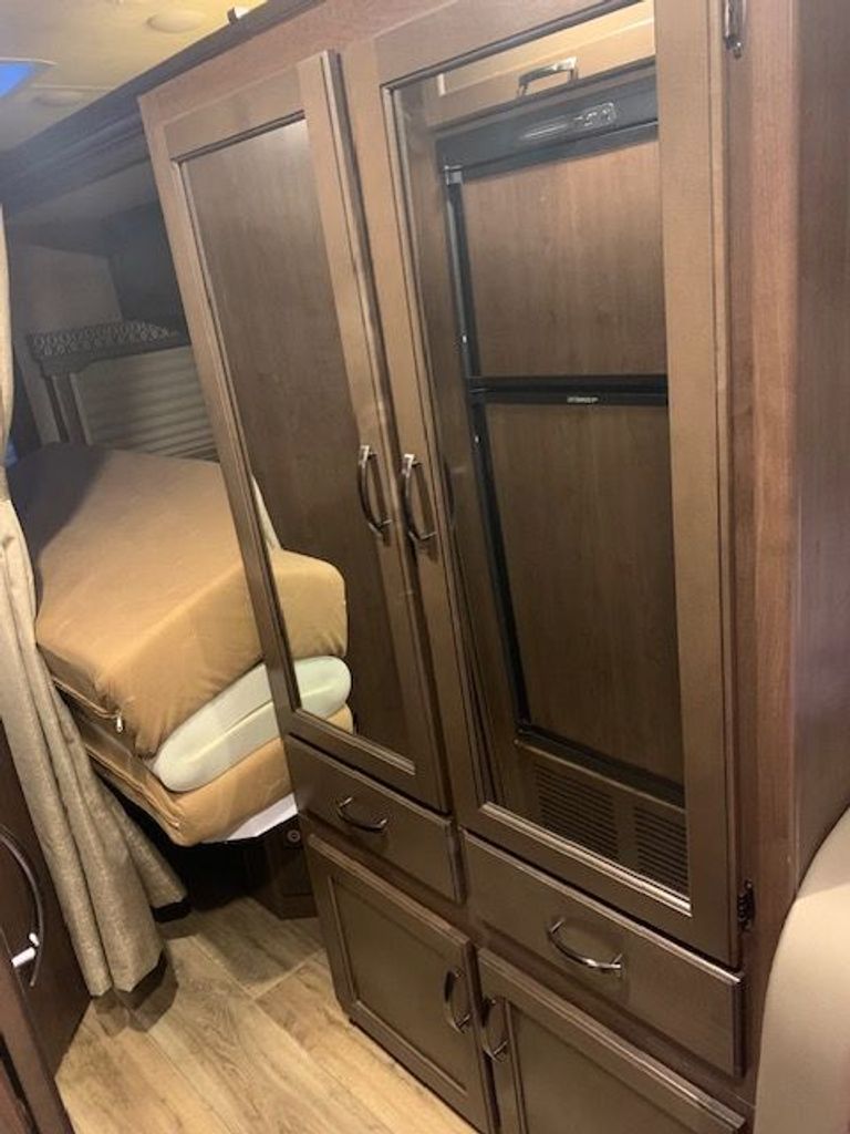 2019 Thor Motor Coach Freedom Elite 24HE - National Vehicle