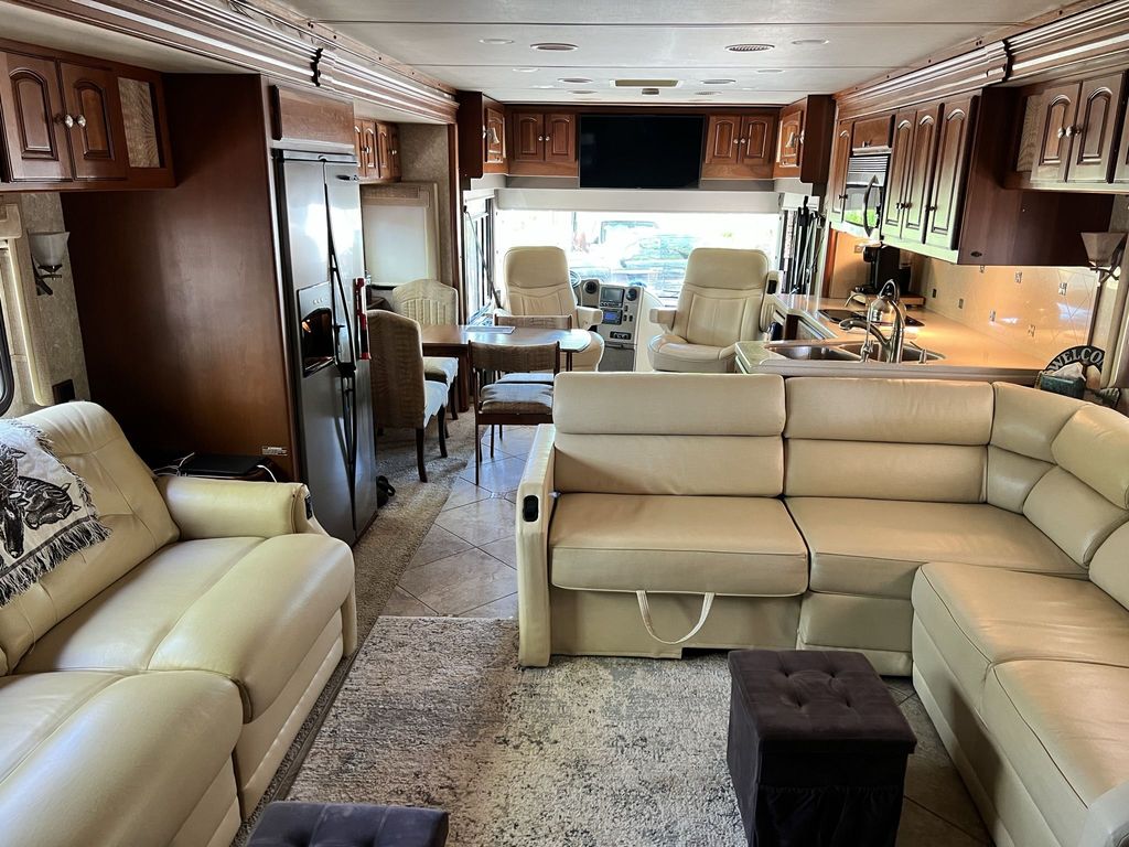 2010 Winnebago Tour 42AD - National Vehicle