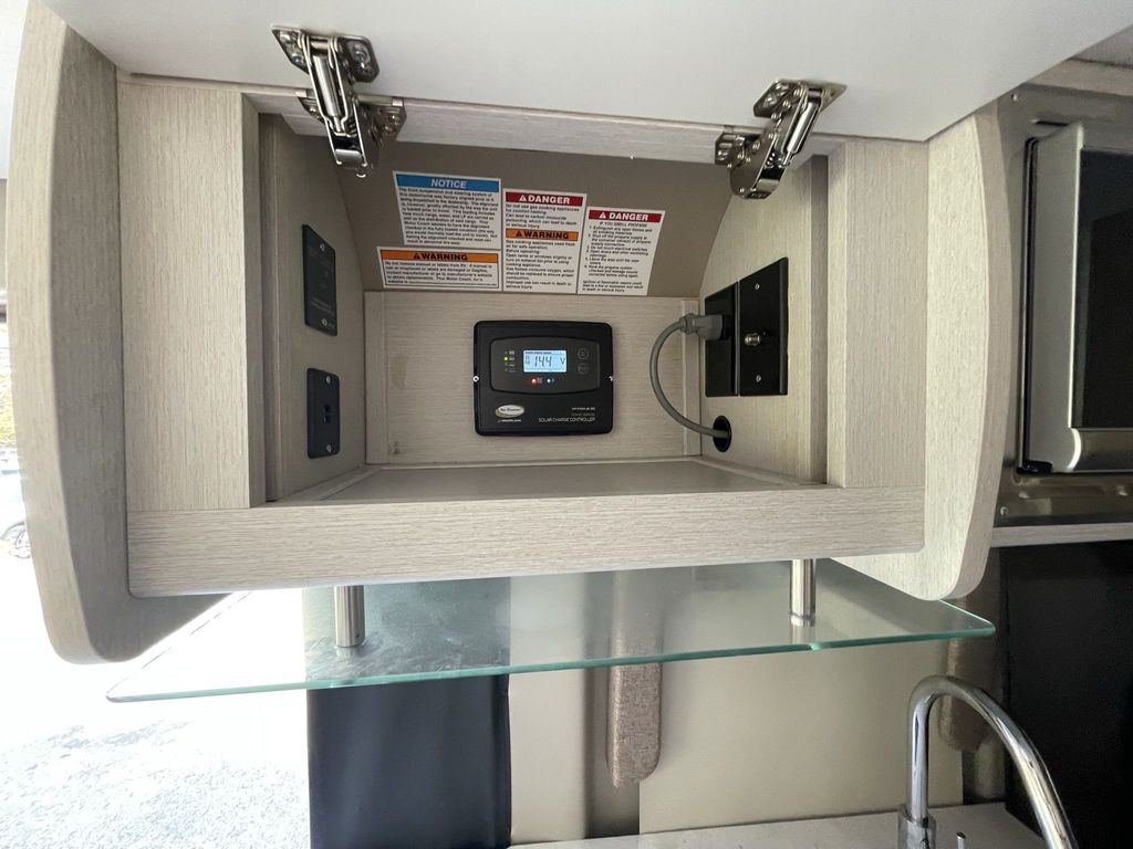 2022 Thor Motor Coach Rize 18M - National Vehicle