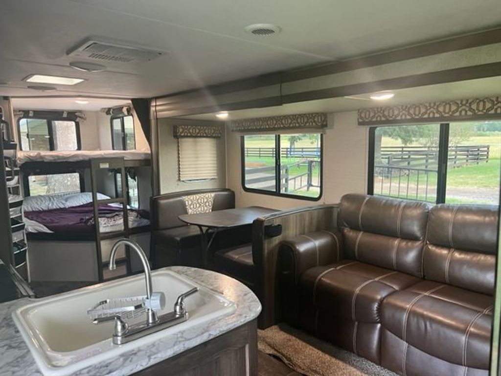 2018 Keystone Bullet Ultra Lite 272BHS - National Vehicle