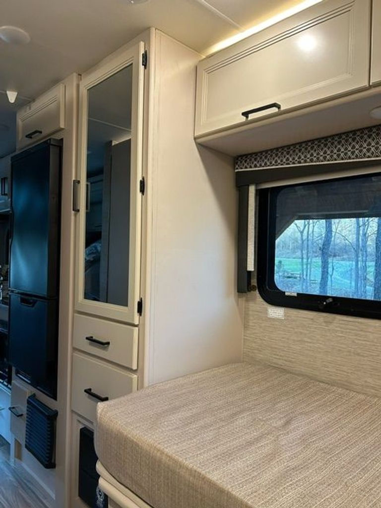 2023 Thor Motor Coach Gemini AWD 24KB - National Vehicle