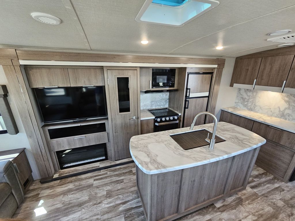 2021 Grand Design Imagine 2970RL - National Vehicle