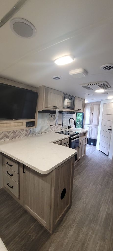 2022 Cruiser RV Twilight Signature 2100 - National Vehicle