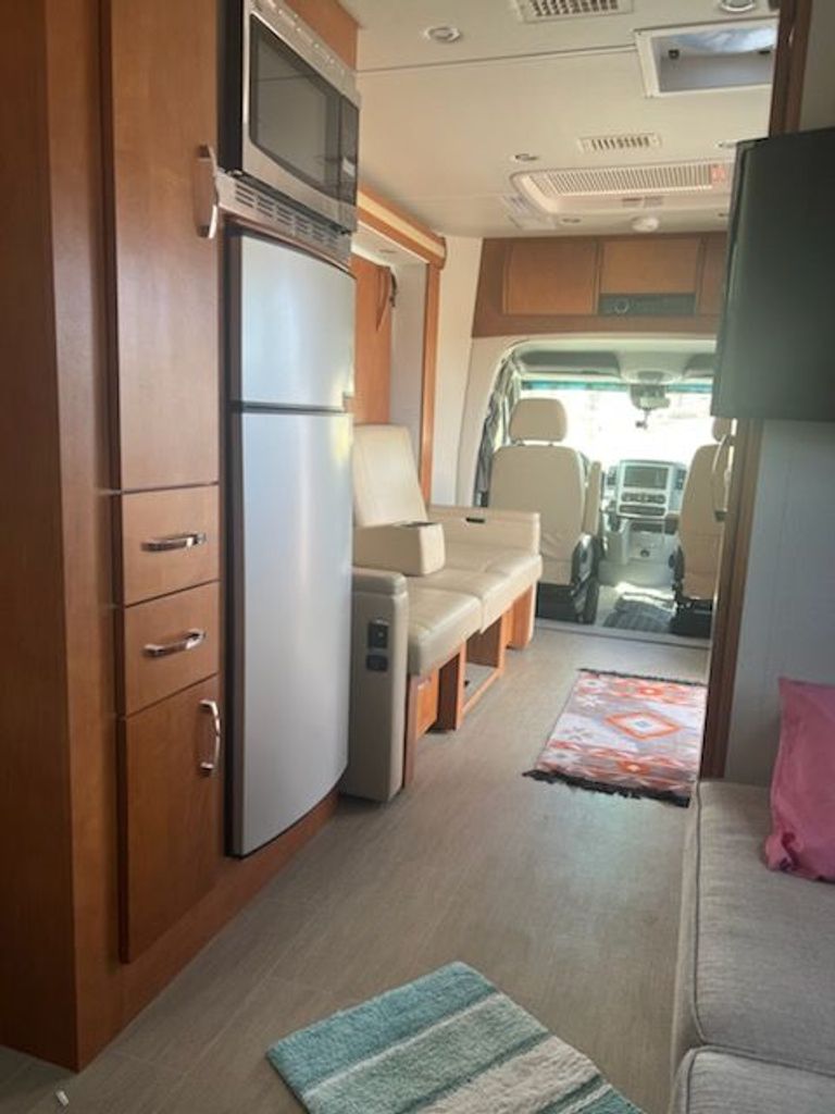 2016 Leisure Travel Van Unity U24FX - National Vehicle