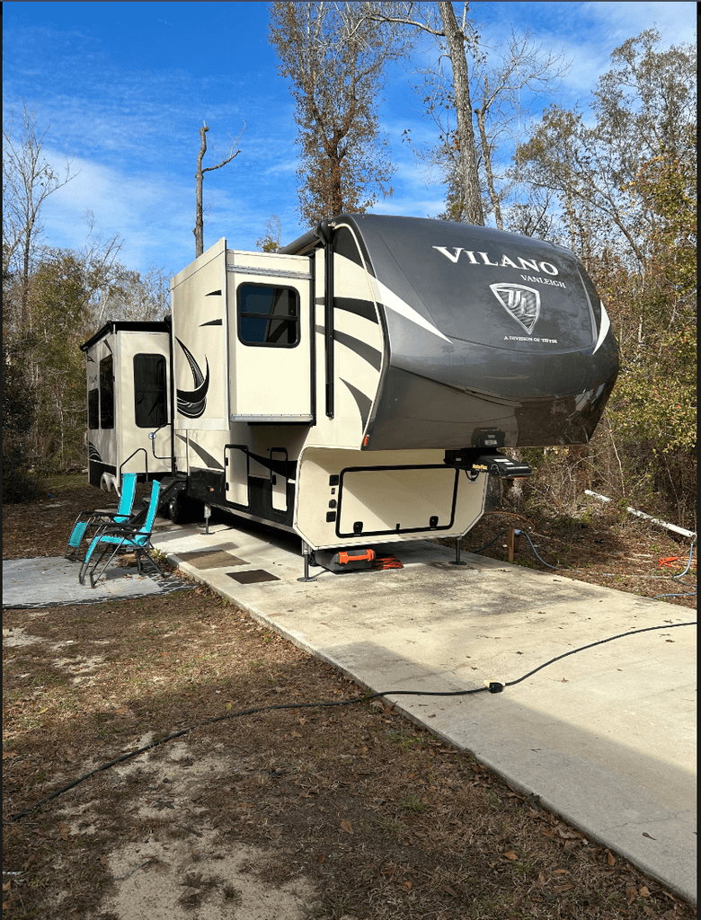 2020 Vanleigh Vilano 360RL - National Vehicle
