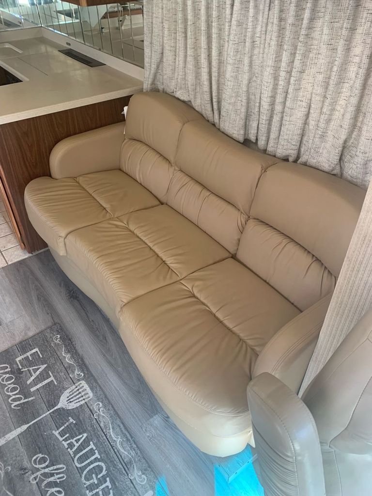 1999 National RV Tradewinds 7371 - National Vehicle