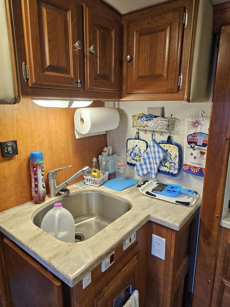 2017 Phoenix Cruiser Motorhome 2910T - National Vehicle