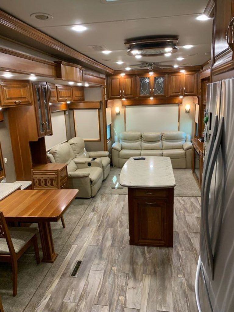 2017 DRV Mobile Suites 40KSSB4 - National Vehicle